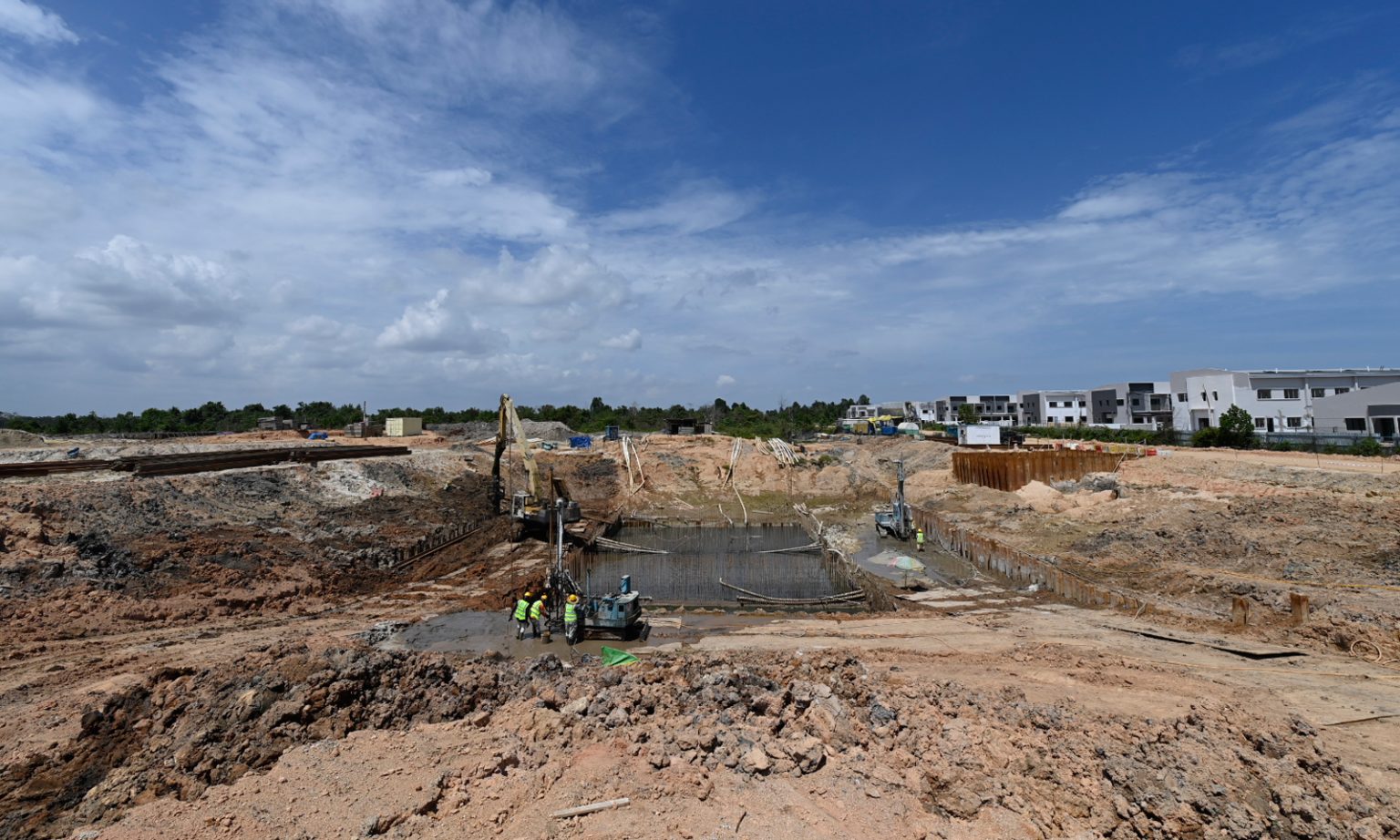 Projek Pembinaan Loji Rawatan Kumbahan Serantau And Rangkaian Paip Pembetungan Di Kuantan Pahang